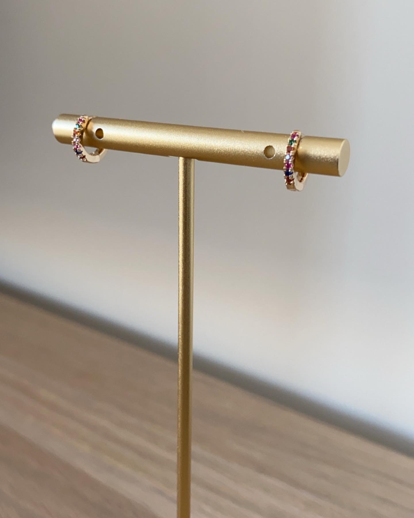 Argolas pequenas coloridas | Bijuvera