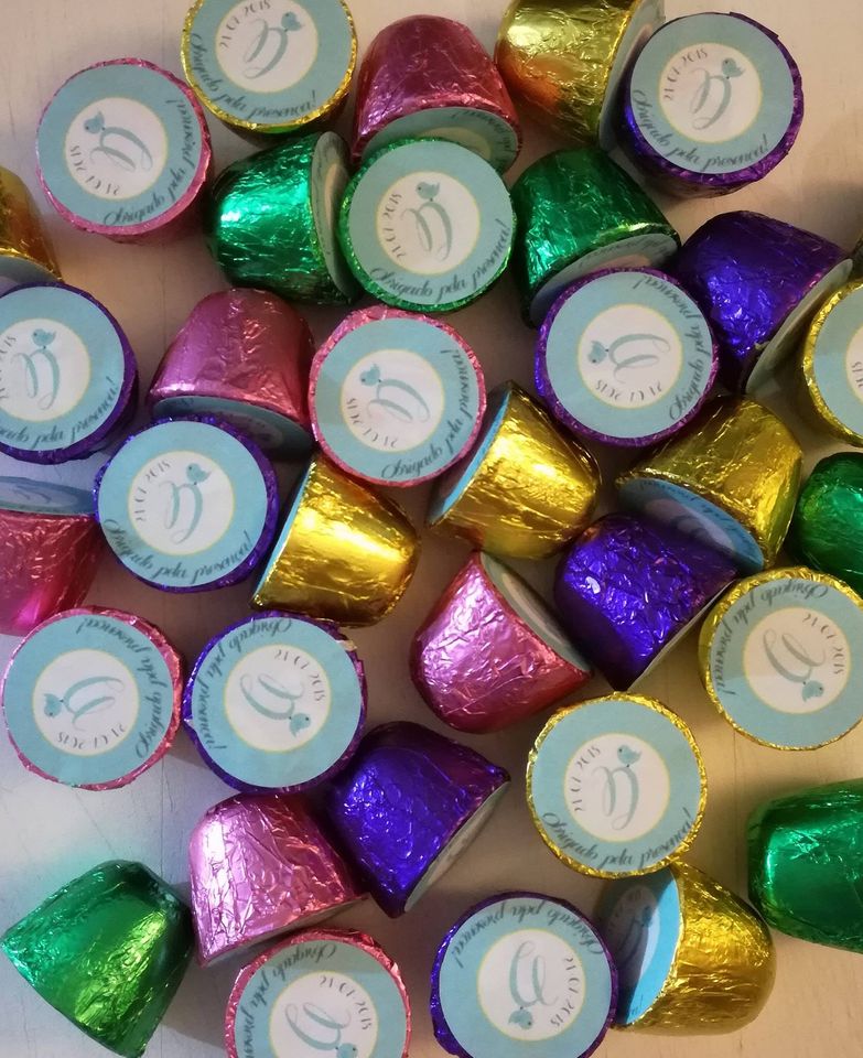 Bombons de Chocolate com rótulo personalizado para o seu casamento ...