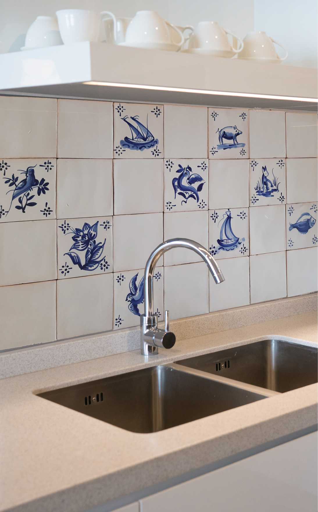 White Plane Tiles | TilePassion